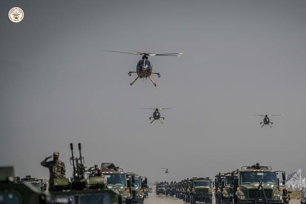 Taliban flies US and Soviet helicopters in Afghanistan military parade ...